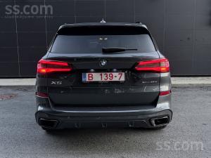 Grey BMW X5 2020 in Jelgava, with an engine capacity of 3.00 L and mileage of 195 thousand km for 38500 €, photo 11 on AUTOMOTO.COM.LV