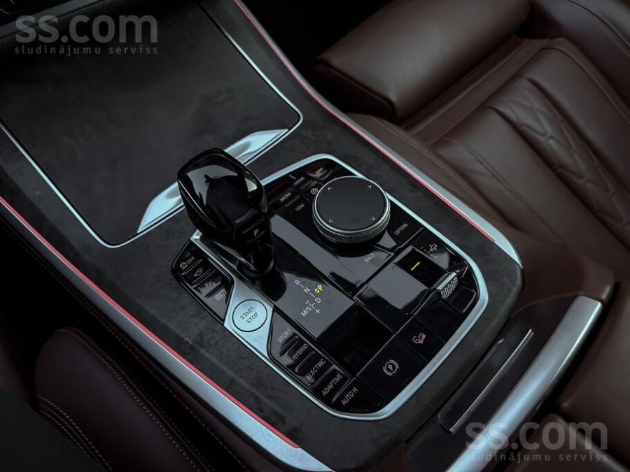 Grey BMW X5 2020 in Jelgava, with an engine capacity of 3.00 L and mileage of 195 thousand km for 38500 €, photo 20 on AUTOMOTO.COM.LV