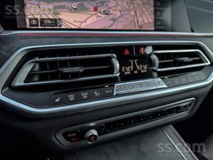 Grey BMW X5 2020 in Jelgava, with an engine capacity of 3.00 L and mileage of 195 thousand km for 38500 €, photo 23 on AUTOMOTO.COM.LV