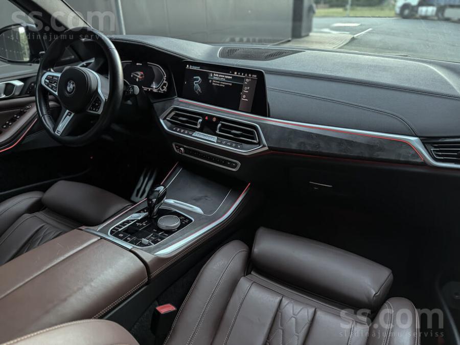 Grey BMW X5 2020 in Jelgava, with an engine capacity of 3.00 L and mileage of 195 thousand km for 38500 €, photo 29 on AUTOMOTO.COM.LV