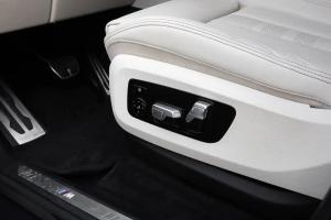 Pelēks BMW X5 2020 Jelgava, ar dzinēja tilpumu 3.00 L un nobraukumu 122 tūkst. km par 45500 €, foto 13 vietnē AUTOMOTO.COM.LV