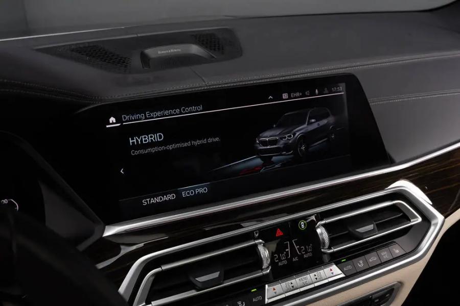 Pelēks BMW X5 2020 Jelgava, ar dzinēja tilpumu 3.00 L un nobraukumu 122 tūkst. km par 45500 €, foto 27 vietnē AUTOMOTO.COM.LV