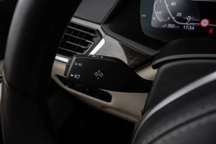 Pelēks BMW X5 2020 Jelgava, ar dzinēja tilpumu 3.00 L un nobraukumu 122 tūkst. km par 45500 €, foto 29 vietnē AUTOMOTO.COM.LV