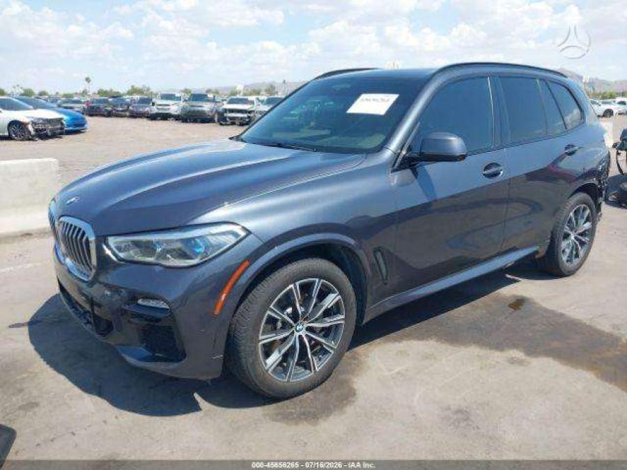 Grey BMW X5 2020 in Klaipeda, with an engine capacity of 3.00 L and mileage of 131 thousand km for 17000 €, photo 3 on AUTOMOTO.COM.LV