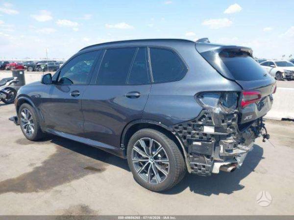 Grey BMW X5 2020 in Klaipeda, with an engine capacity of 3.00 L and mileage of 131 thousand km for 17000 €, photo 3 on AUTOMOTO.COM.LV