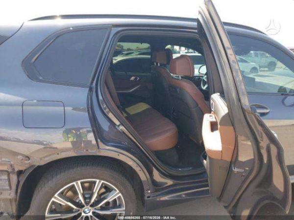 Grey BMW X5 2020 in Klaipeda, with an engine capacity of 3.00 L and mileage of 131 thousand km for 17000 €, photo 8 on AUTOMOTO.COM.LV