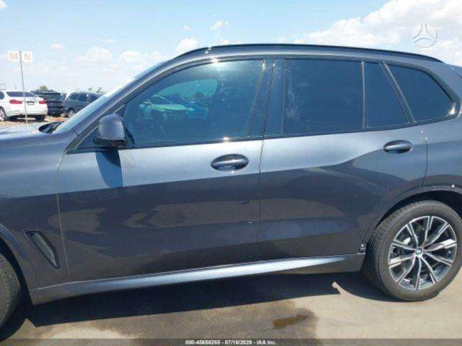 Grey BMW X5 2020 in Klaipeda, with an engine capacity of 3.00 L and mileage of 131 thousand km for 17000 €, photo 16 on AUTOMOTO.COM.LV