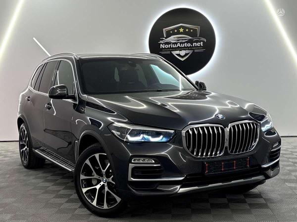 Pelēks BMW X5 2020 Marijampole, ar dzinēja tilpumu 3.00 L un nobraukumu 57 tūkst. km par 37850 €, foto 1 vietnē AUTOMOTO.COM.LV