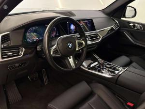 Grey BMW X5 2020 in Marijampole, with an engine capacity of 3.00 L and mileage of 57 thousand km for 37850 €, photo 3 on AUTOMOTO.COM.LV
