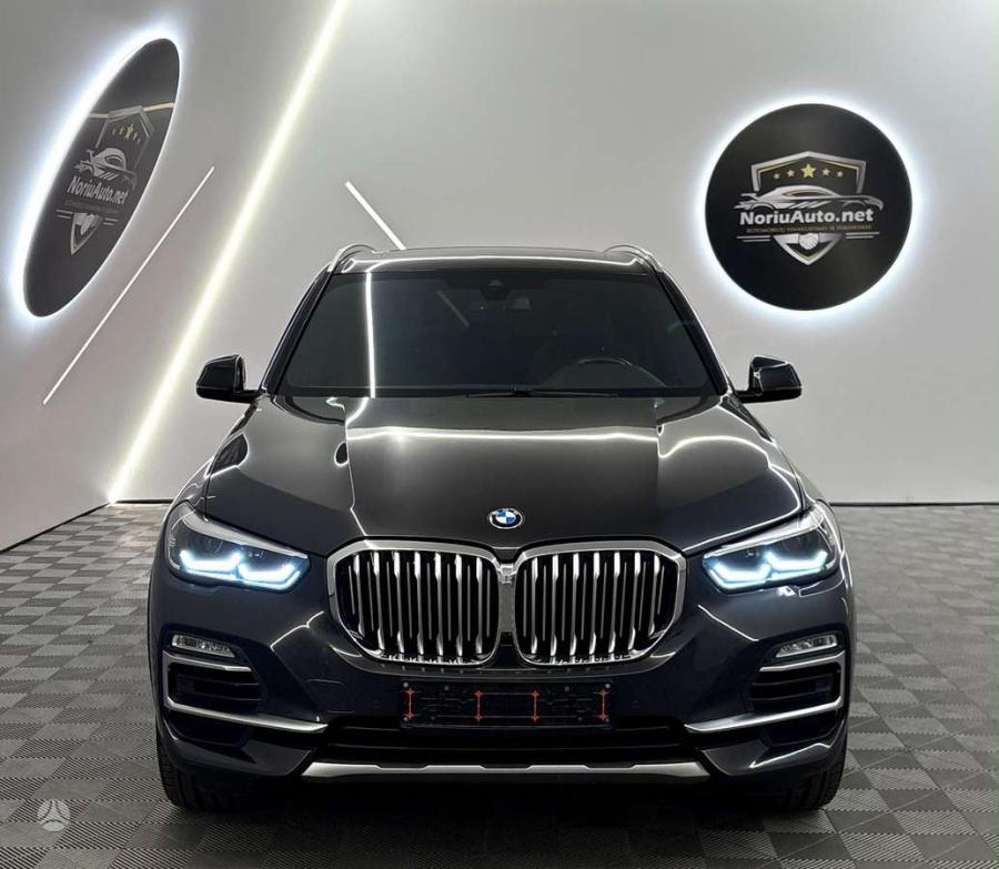 Grey BMW X5 2020 in Marijampole, with an engine capacity of 3.00 L and mileage of 57 thousand km for 37850 €, photo 32 on AUTOMOTO.COM.LV