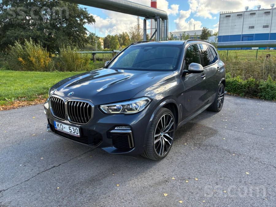 Grey BMW X5 2020 in Riga, with an engine capacity of 3.00 L and mileage of 203 thousand km for 38500 €, photo 1 on AUTOMOTO.COM.LV