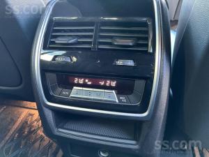 Grey BMW X5 2020 in Riga, with an engine capacity of 3.00 L and mileage of 203 thousand km for 38500 €, photo 5 on AUTOMOTO.COM.LV