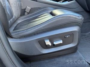 Grey BMW X5 2020 in Riga, with an engine capacity of 3.00 L and mileage of 203 thousand km for 38500 €, photo 13 on AUTOMOTO.COM.LV