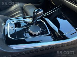 Grey BMW X5 2020 in Riga, with an engine capacity of 3.00 L and mileage of 203 thousand km for 38500 €, photo 14 on AUTOMOTO.COM.LV