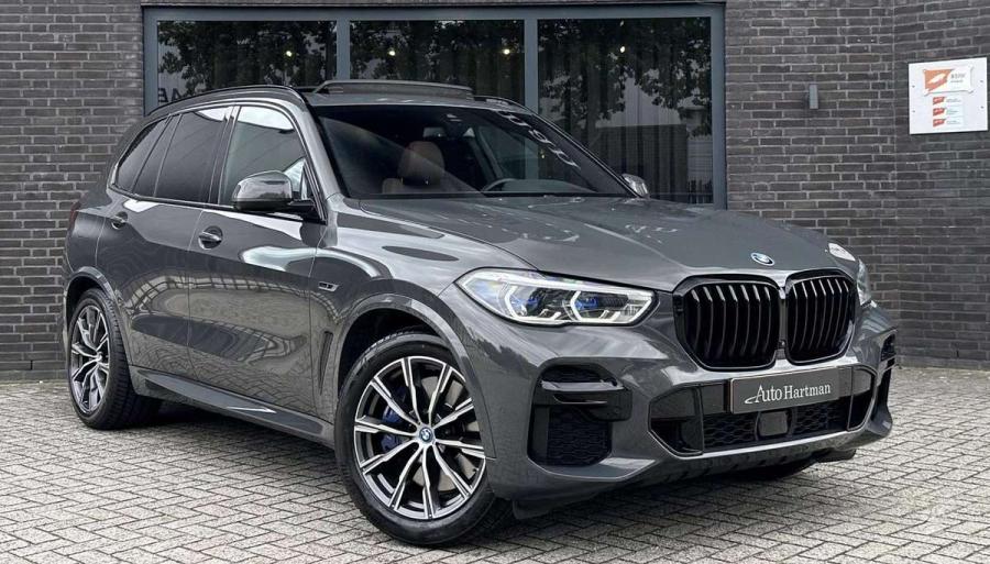 Pelēks BMW X5 2021 Šalčininkai, ar dzinēja tilpumu 3.00 L un nobraukumu 181 tūkst. km par 44500 €, foto 1 vietnē AUTOMOTO.COM.LV