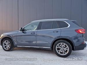 Pelēks BMW X5 2021 Tallina, ar dzinēja tilpumu 3.00 L un nobraukumu 164 tūkst. km par 43300 €, foto 5 vietnē AUTOMOTO.COM.LV