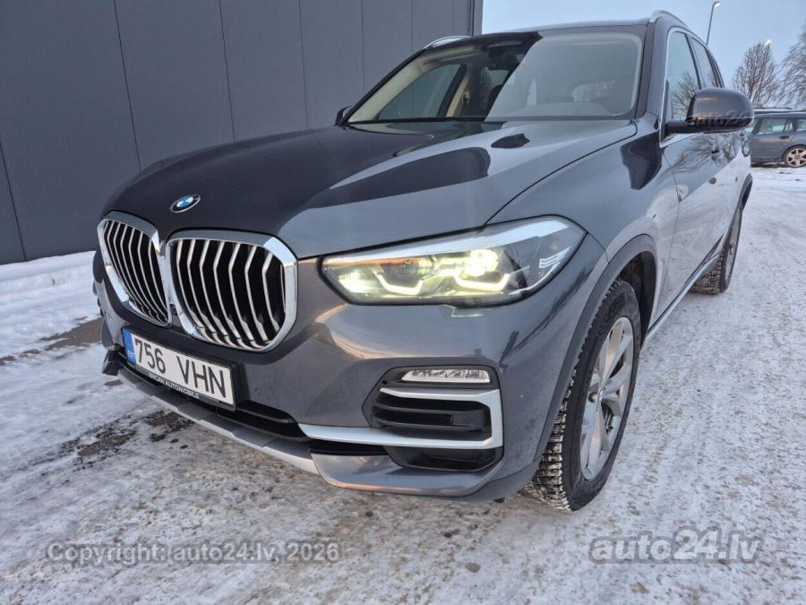 Pelēks BMW X5 2021 Tallina, ar dzinēja tilpumu 3.00 L un nobraukumu 164 tūkst. km par 43300 €, foto 7 vietnē AUTOMOTO.COM.LV