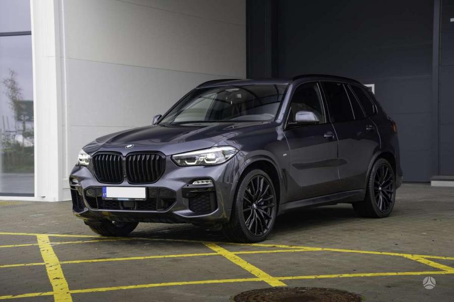 Pelēks BMW X5 2021 Viļņa, ar dzinēja tilpumu 2.99 L un nobraukumu 221 tūkst. km par 43950 €, foto 3 vietnē AUTOMOTO.COM.LV