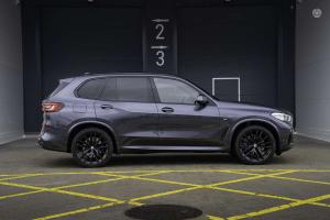 Pelēks BMW X5 2021 Viļņa, ar dzinēja tilpumu 2.99 L un nobraukumu 221 tūkst. km par 43950 €, foto 9 vietnē AUTOMOTO.COM.LV