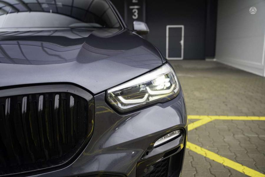 Pelēks BMW X5 2021 Viļņa, ar dzinēja tilpumu 2.99 L un nobraukumu 221 tūkst. km par 43950 €, foto 10 vietnē AUTOMOTO.COM.LV