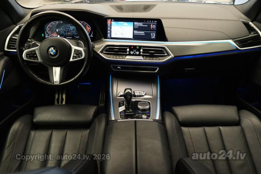 Pelēks BMW X5 2021 Tallina, ar dzinēja tilpumu 3.00 L un nobraukumu 124 tūkst. km par 49900 €, foto 7 vietnē AUTOMOTO.COM.LV