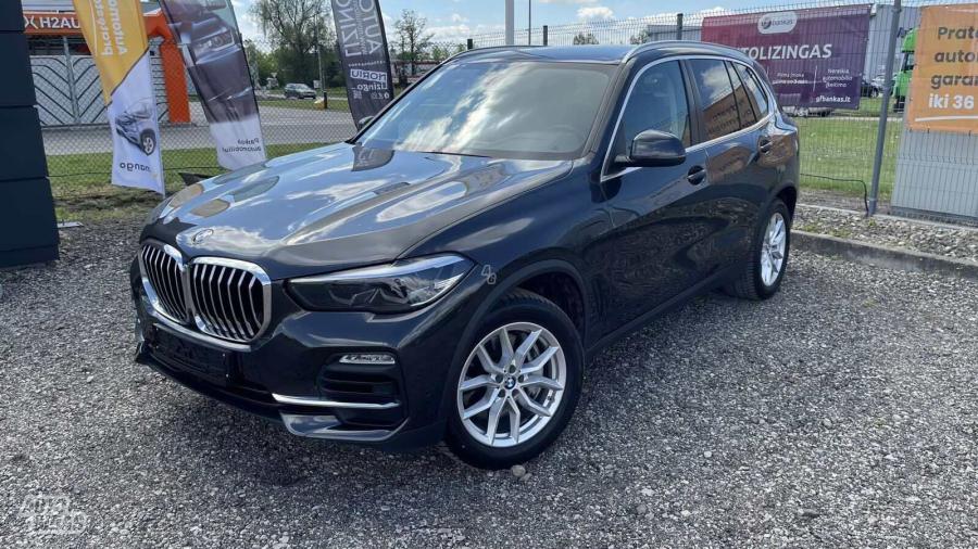 Pelēks BMW X5 2021 Marijampole, ar dzinēja tilpumu 3.00 L un nobraukumu 226 tūkst. km par 32500 €, foto 3 vietnē AUTOMOTO.COM.LV