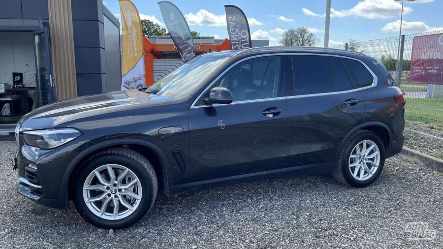 Pelēks BMW X5 2021 Marijampole, ar dzinēja tilpumu 3.00 L un nobraukumu 226 tūkst. km par 32500 €, foto 10 vietnē AUTOMOTO.COM.LV