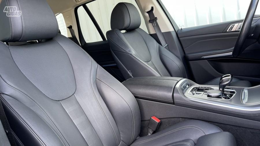 Pelēks BMW X5 2021 Marijampole, ar dzinēja tilpumu 3.00 L un nobraukumu 226 tūkst. km par 32500 €, foto 21 vietnē AUTOMOTO.COM.LV