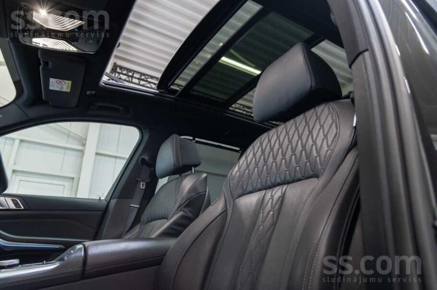 Grey BMW X5 2021 in Tukums, with an engine capacity of 3.00 L and mileage of 0 thousand km for 58777 €, photo 6 on AUTOMOTO.COM.LV