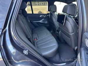 Pelēks BMW X5 2021 Tallina, ar dzinēja tilpumu 3.00 L un nobraukumu 92 tūkst. km par 51500 €, foto 7 vietnē AUTOMOTO.COM.LV
