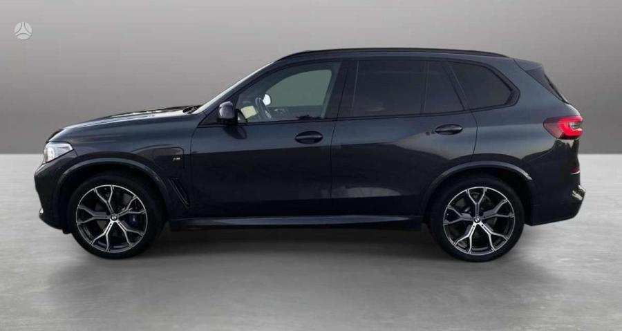 Pelēks BMW X5 2021 Viļņa, ar dzinēja tilpumu 3.00 L un nobraukumu 108 tūkst. km par 59500 €, foto 5 vietnē AUTOMOTO.COM.LV