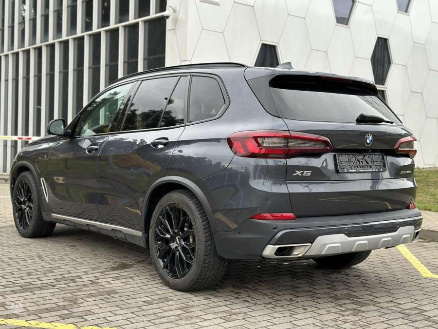 Pelēks BMW X5 2021 Viļņa, ar dzinēja tilpumu 3.00 L un nobraukumu 149 tūkst. km par 41899 €, foto 7 vietnē AUTOMOTO.COM.LV