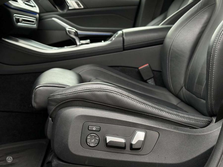 Pelēks BMW X5 2021 Viļņa, ar dzinēja tilpumu 3.00 L un nobraukumu 149 tūkst. km par 41899 €, foto 9 vietnē AUTOMOTO.COM.LV
