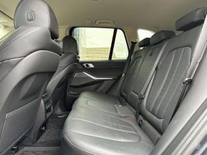 Pelēks BMW X5 2021 Viļņa, ar dzinēja tilpumu 3.00 L un nobraukumu 149 tūkst. km par 41899 €, foto 12 vietnē AUTOMOTO.COM.LV