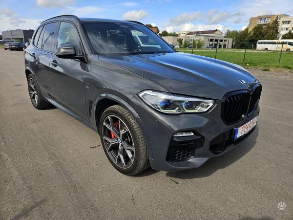 Grey BMW X5 2021 in Siauliai, with an engine capacity of 3.00 L and mileage of 268 thousand km for 33900 €, photo 3 on AUTOMOTO.COM.LV