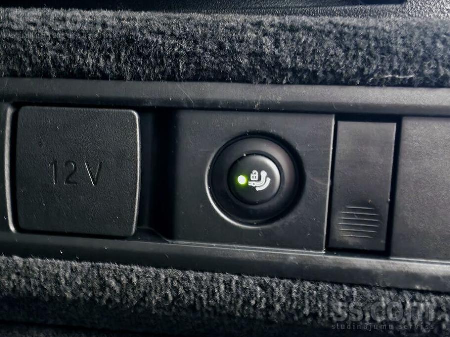 Grey BMW X5 2021 in Riga, with an engine capacity of 3.00 L and mileage of 169 thousand km for 34490 €, photo 24 on AUTOMOTO.COM.LV