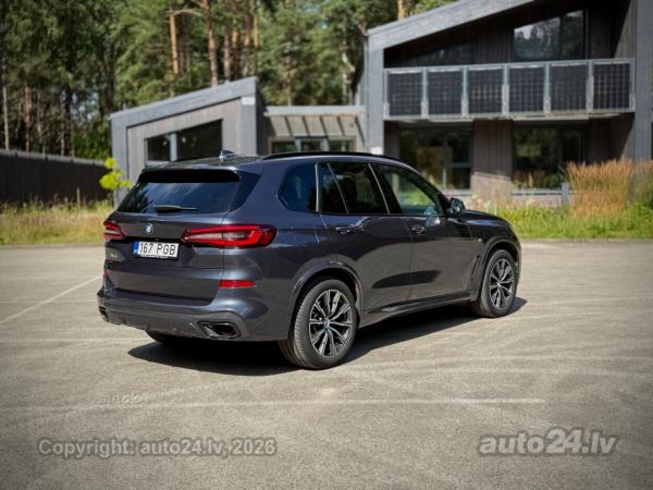 Grey BMW X5 2022 in Tallinn, with an engine capacity of 3.00 L and mileage of 66 thousand km for 60999 €, photo 6 on AUTOMOTO.COM.LV