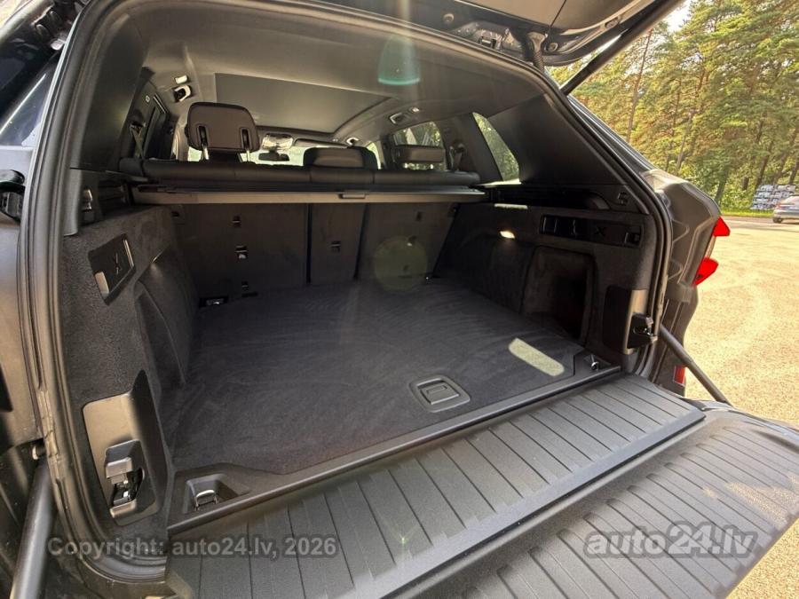 Grey BMW X5 2022 in Tallinn, with an engine capacity of 3.00 L and mileage of 66 thousand km for 60999 €, photo 16 on AUTOMOTO.COM.LV