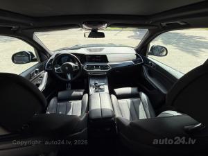 Grey BMW X5 2022 in Tallinn, with an engine capacity of 3.00 L and mileage of 66 thousand km for 60999 €, photo 21 on AUTOMOTO.COM.LV