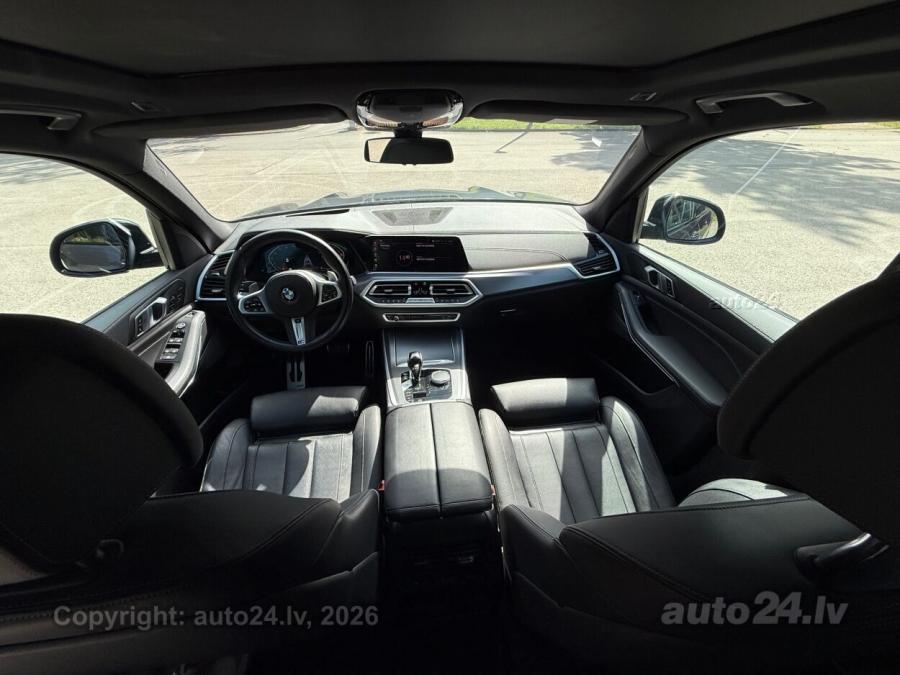 Grey BMW X5 2022 in Tallinn, with an engine capacity of 3.00 L and mileage of 66 thousand km for 60999 €, photo 21 on AUTOMOTO.COM.LV