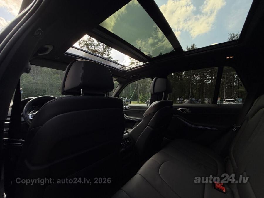 Grey BMW X5 2022 in Tallinn, with an engine capacity of 3.00 L and mileage of 66 thousand km for 60999 €, photo 22 on AUTOMOTO.COM.LV