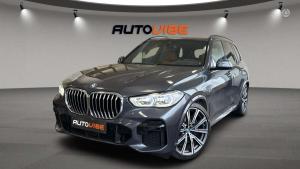 Pelēks BMW X5 2022 Viļņa, ar dzinēja tilpumu 3.00 L un nobraukumu 164 tūkst. km par 49777 €, foto 2 vietnē AUTOMOTO.COM.LV