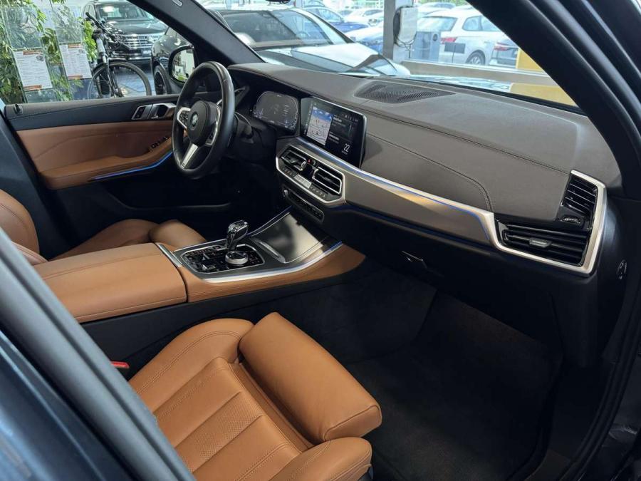 Pelēks BMW X5 2022 Viļņa, ar dzinēja tilpumu 3.00 L un nobraukumu 164 tūkst. km par 49777 €, foto 25 vietnē AUTOMOTO.COM.LV