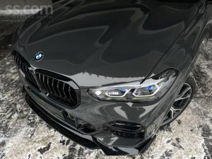 Pelēks BMW X5 2022 Rīga, ar dzinēja tilpumu 3.00 L un nobraukumu 152 tūkst. km par 55500 €, foto 34 vietnē AUTOMOTO.COM.LV