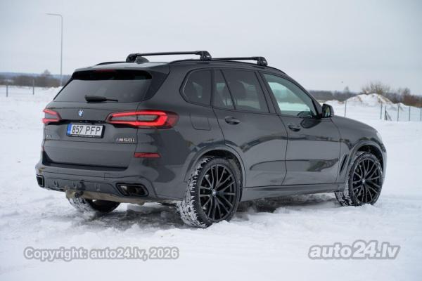 Grey BMW X5 2022 in Tallinn, with an engine capacity of 4.40 L and mileage of 76 thousand km for 59500 €, photo 5 on AUTOMOTO.COM.LV