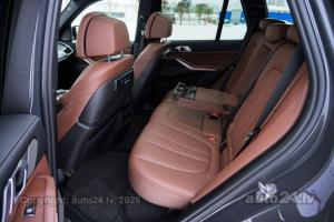 Pelēks BMW X5 2022 Tallina, ar dzinēja tilpumu 4.40 L un nobraukumu 76 tūkst. km par 59500 €, foto 11 vietnē AUTOMOTO.COM.LV