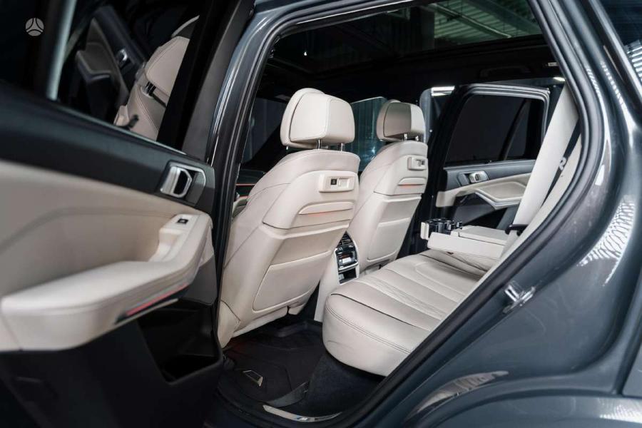 Pelēks BMW X5 2022 Viļņa, ar dzinēja tilpumu 4.39 L un nobraukumu 90 tūkst. km par 54999 €, foto 37 vietnē AUTOMOTO.COM.LV