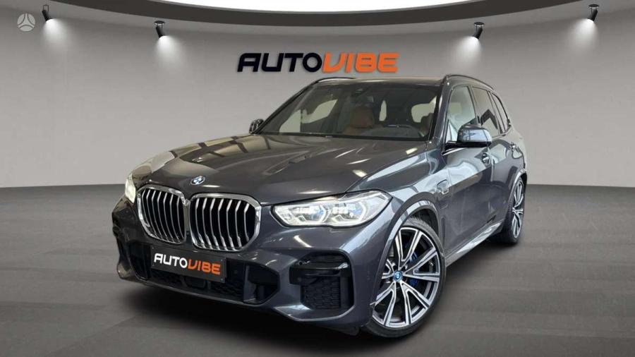 Pelēks BMW X5 2022 Viļņa, ar dzinēja tilpumu 3.00 L un nobraukumu 164 tūkst. km par 48888 €, foto 1 vietnē AUTOMOTO.COM.LV