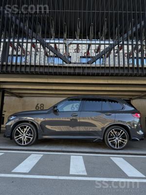 Pelēks BMW X5 2022 Rīga, ar dzinēja tilpumu 3.00 L un nobraukumu 157 tūkst. km par 53990 €, foto 15 vietnē AUTOMOTO.COM.LV