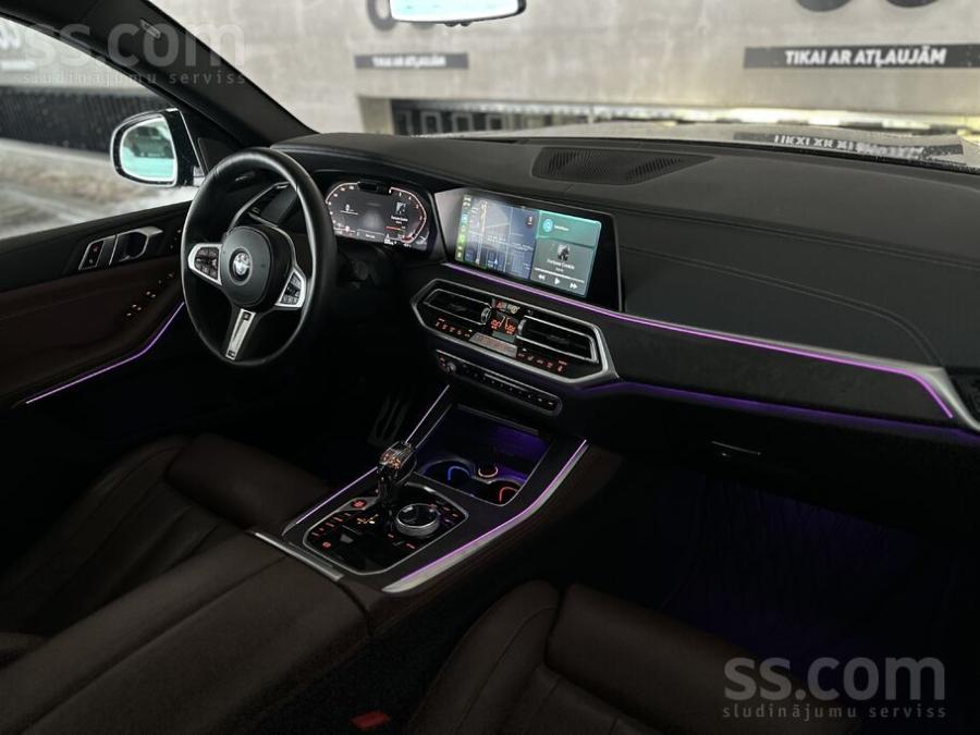 Pelēks BMW X5 2022 Rīga, ar dzinēja tilpumu 3.00 L un nobraukumu 157 tūkst. km par 53990 €, foto 26 vietnē AUTOMOTO.COM.LV